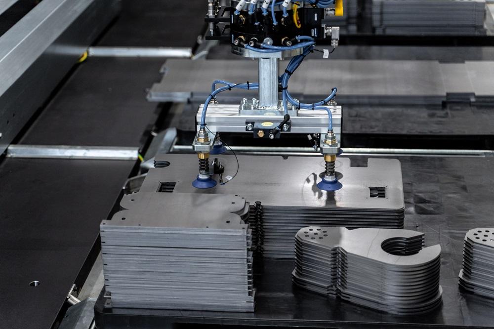 Automated part sorting for laser cutting gets flexible