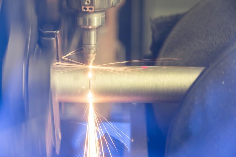 Automated unloading system designed for laser tube cutting machines