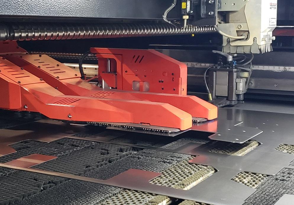 Cómo optimizar la máquina combinada de punzonado y corte por láser