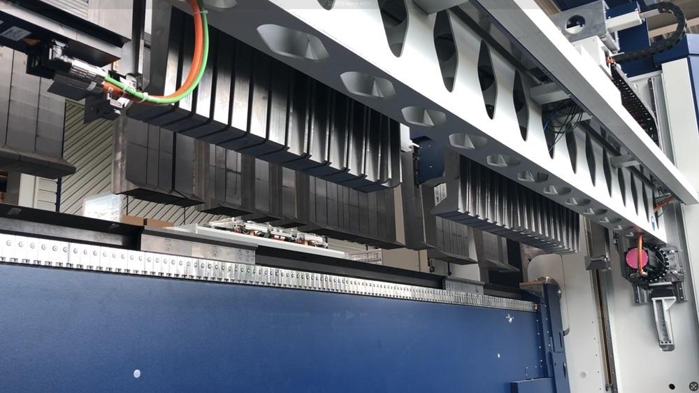 Folding technology works for large part forming