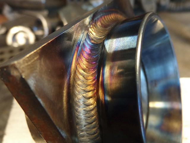 How to make TIG welding weave patterns