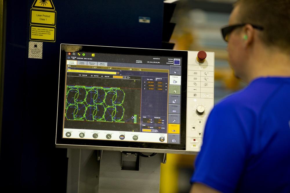 Optimizing laser cutting throughput on the shop floor