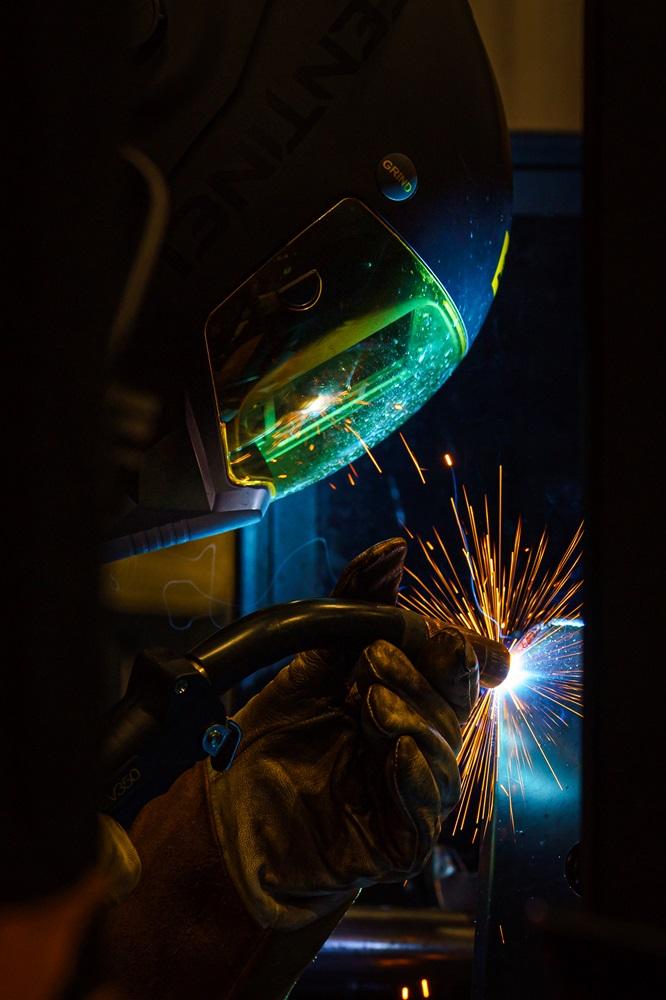 Outlook, trends, and pay for the welding workforce according to AWS data
