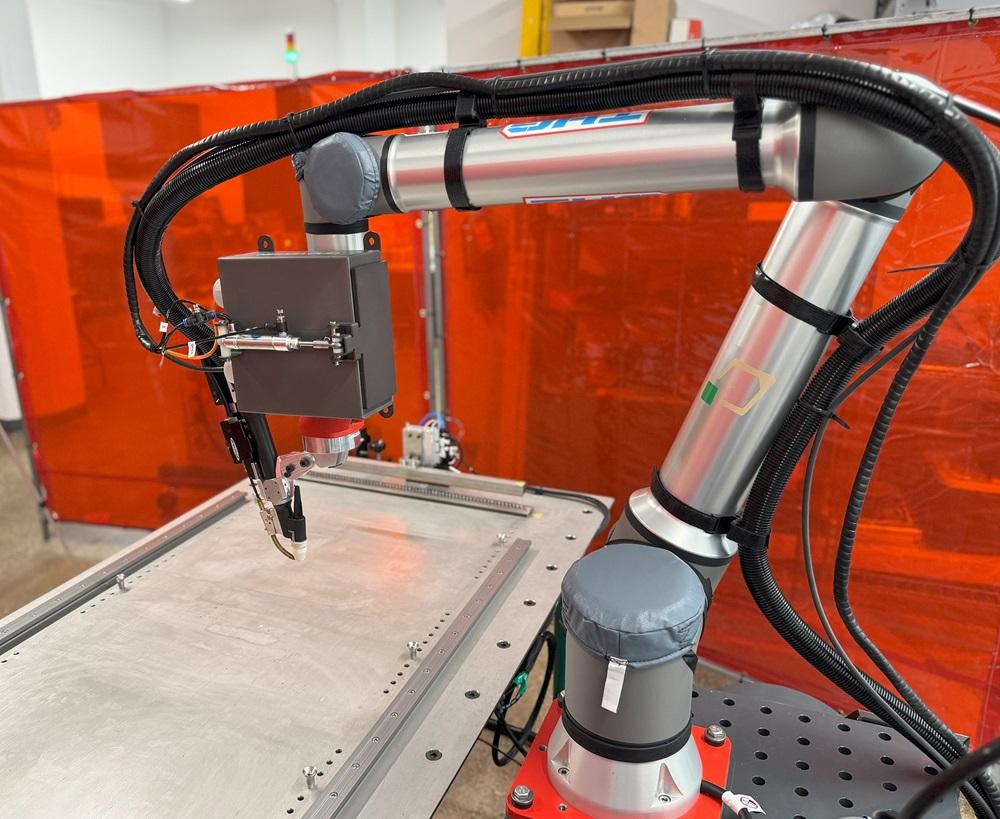 Robotic welding workcell designed for high-mix manufacturing automation
