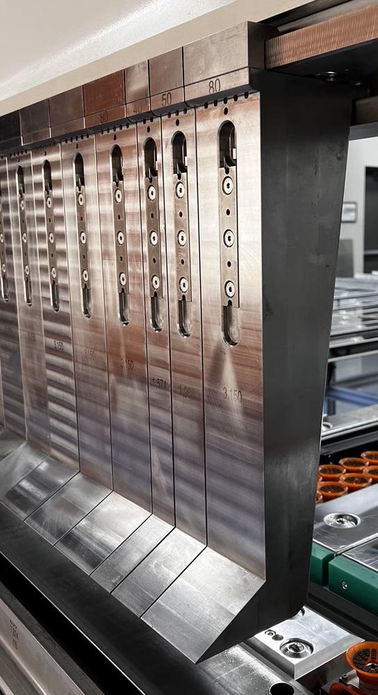 The tooling fundamentals of metal folding