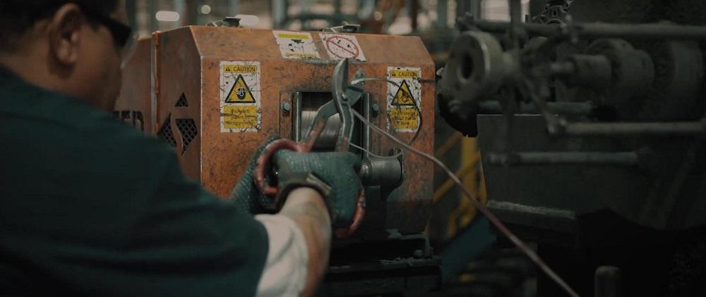 TS450 O.D. Tube Scarf Chopper from Sweed helps increase operator safety