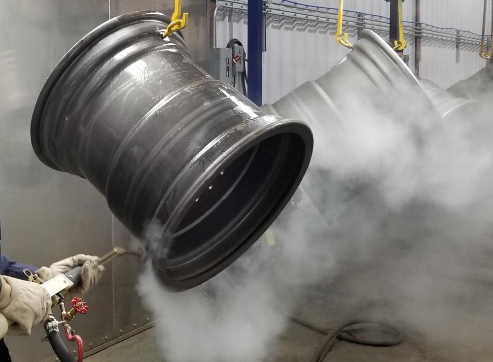 Una descripción general de una línea de recubrimiento en polvo